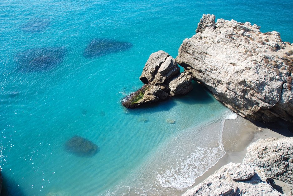 Paseo en barco Nerja y Acantilados Maro